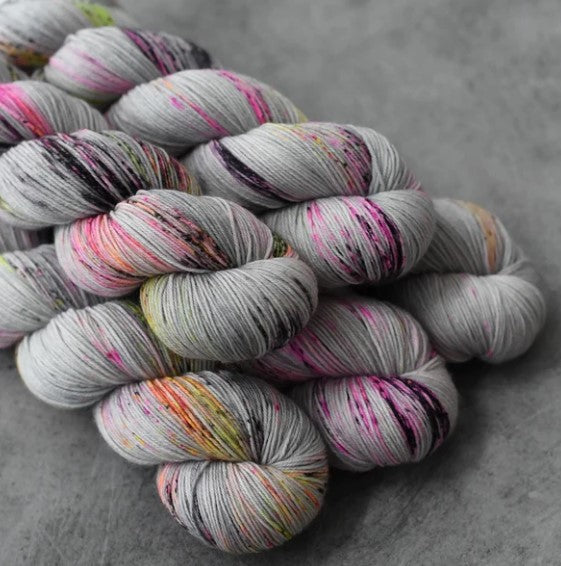 La Bien Aimee Super Sock – One More Row Woodstock